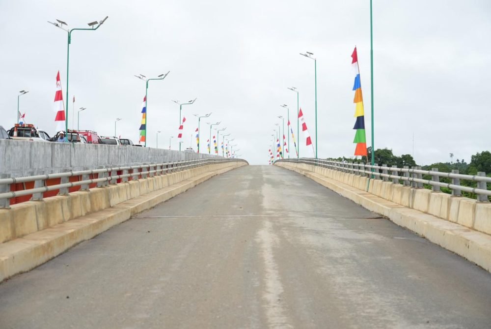 Gubernur Kaltim Resmikan Jembatan Sungai Belayan - National Media Nusantara