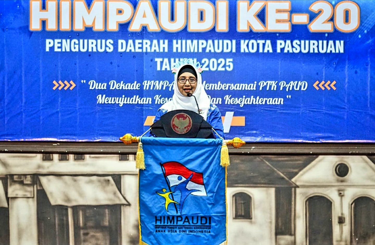 Hari Jadi Himpaudi, Bunda Ani Teteskan Air Mata - National Media Nusantara